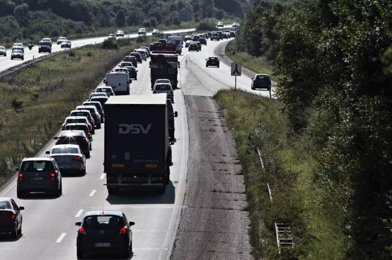 Motorvej spærret syd for Sdr Borup i retning mod Aarhus - Randers Netavis